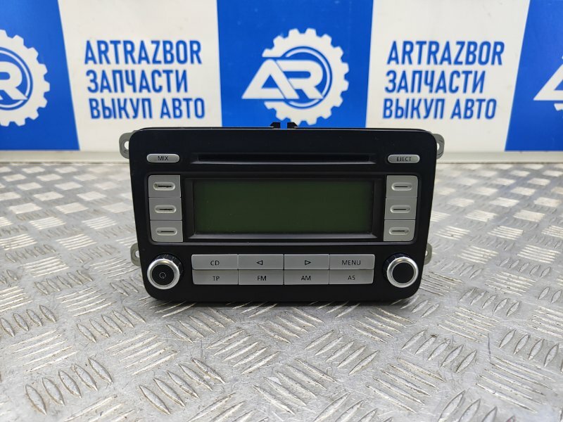 Б/У Магнитола Volkswagen Jetta 5 / Фольксваген Джетта 5 1.6 BSE 102 Л.С 2007
