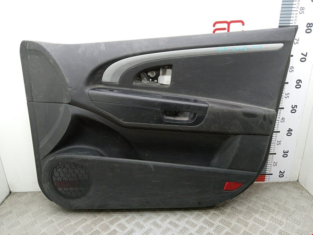 Обшивка (карта) двери передней правой Kia Ceed 1 (ED) 826201H000 арт. 2249173