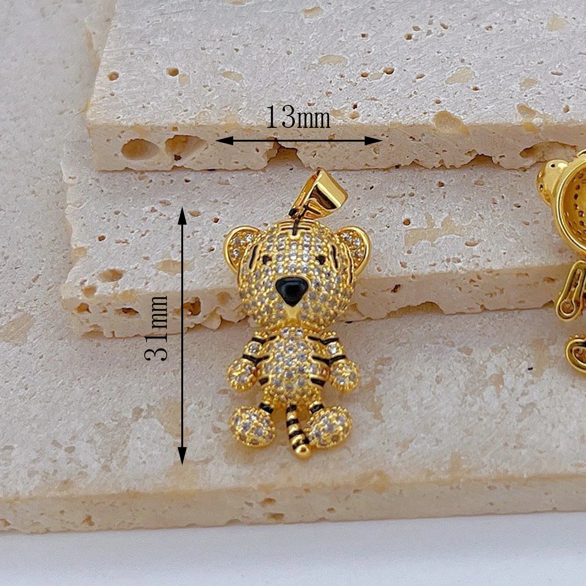 Ювелирные фурнитуры ЛJRIVER: инкрустация цирконами медведь тигр кулон DZ1038-2-Gold