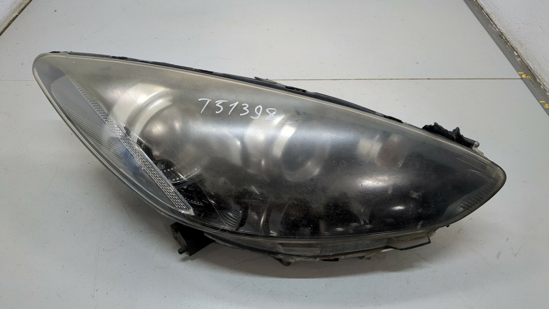 Фара (передняя) правая Mazda 2 Б/У