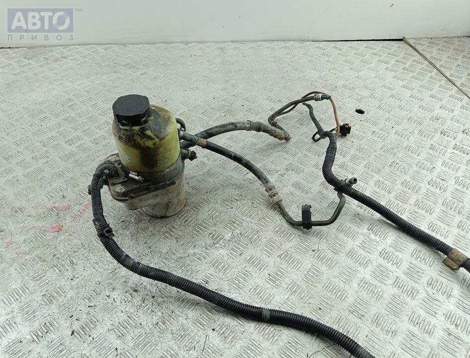 Насос гидроусилителя руля Opel Astra H (2004-2009)