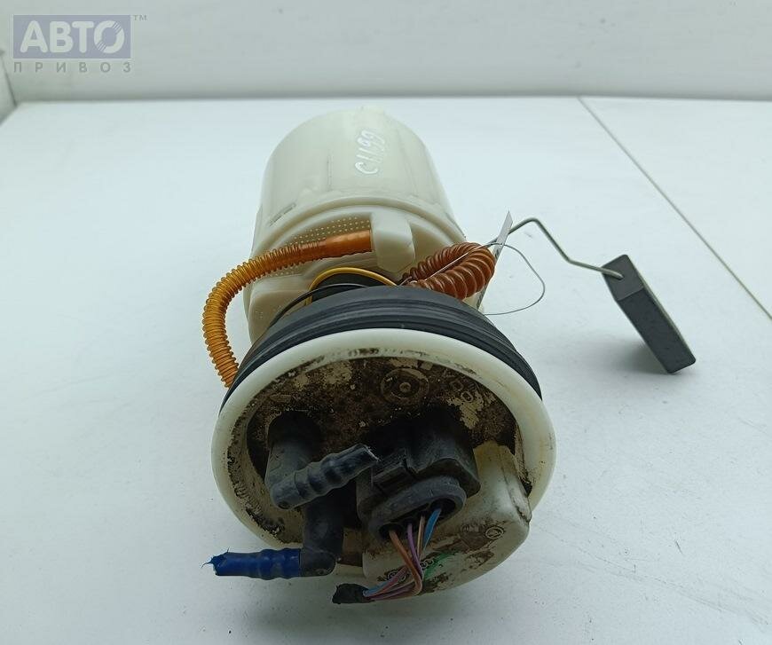 Насос топливный Volkswagen Golf-4