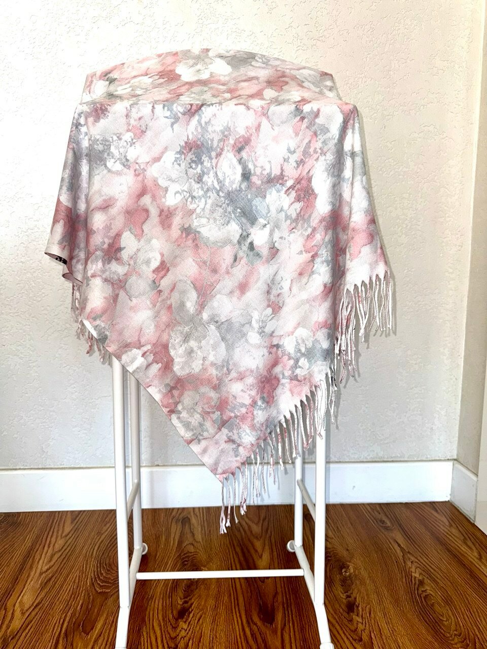 Косынка шейная для женщин