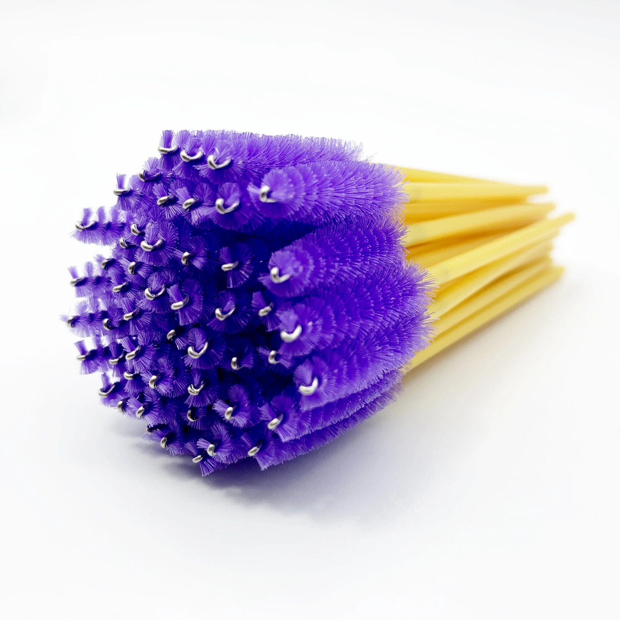 Одноразовые кисти для ресниц и бровей 50 шт Purple