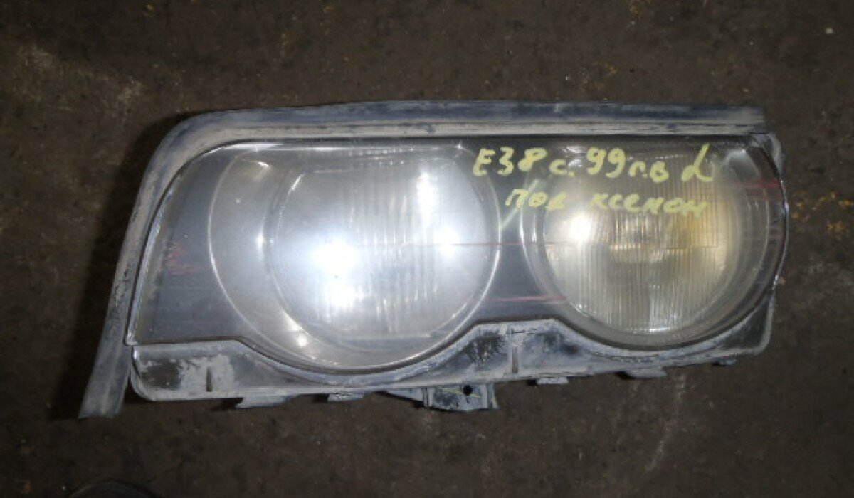 Фара левая 7-серия E38 BMW