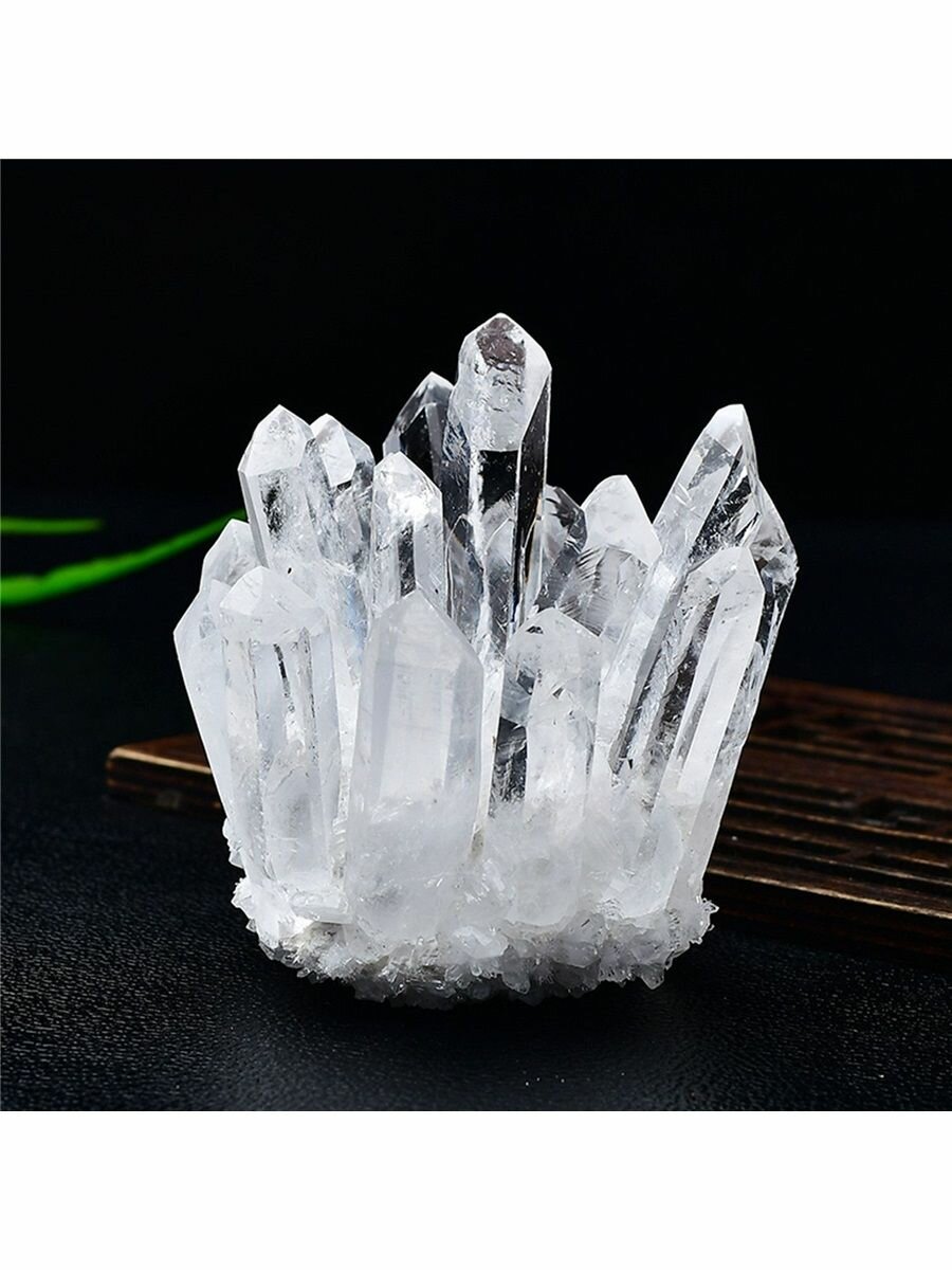 Друза натуральный камень горный хрусталь TANSI. Жеода минерала кварц, белый.