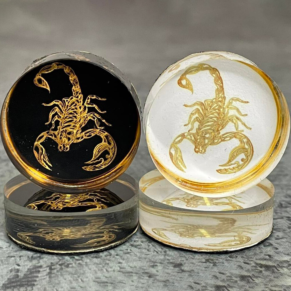 Фишки для нард и шашек "Скорпионы", оргстекло, размер 27 мм, количество 30 шт, мешочек для хранения