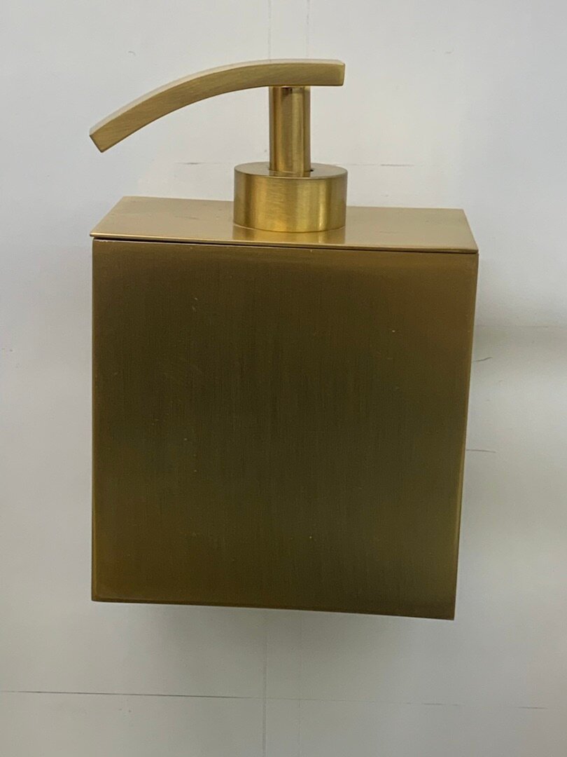 Дозатор для мыла WINDISCH BOX METAL 90121SO золото матовое 100х60h150