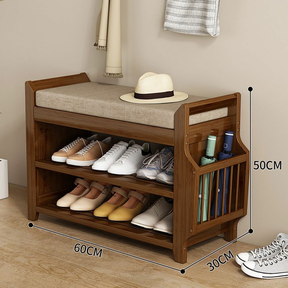 Может сидеть на обувном шкафу и менять табуретку для обуви