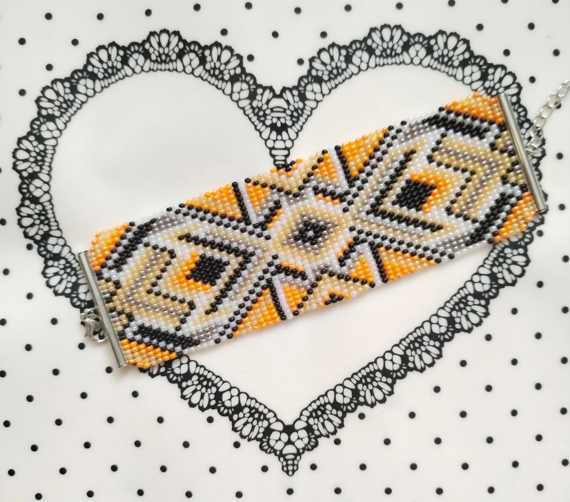 Плетеный браслет