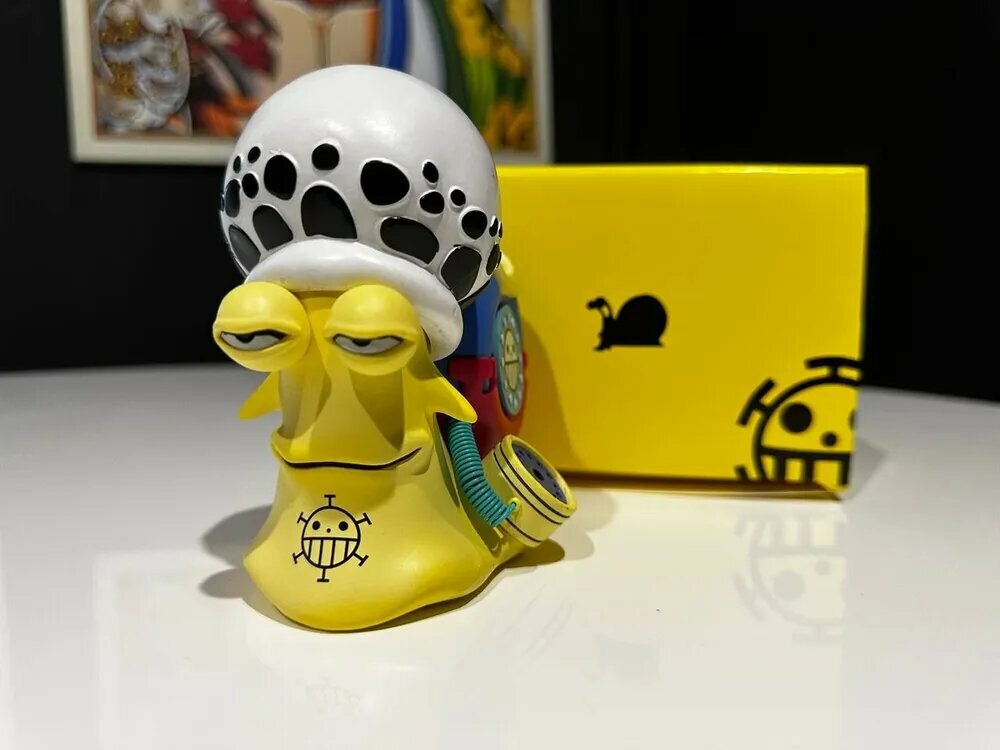 Аниме фигурка One Piece - Den Den Mushi Трафальгар Д. Ватер Ло