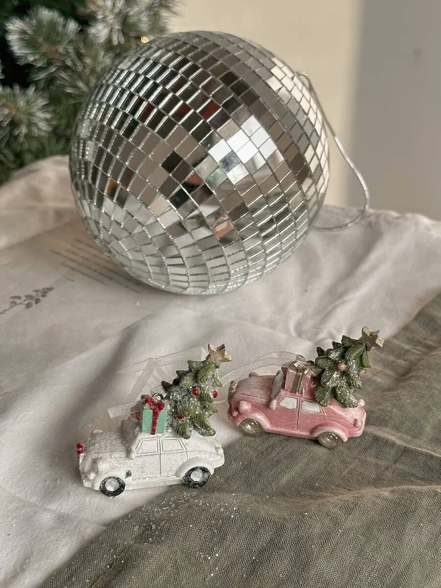 Елочная игрушка ретро машинка