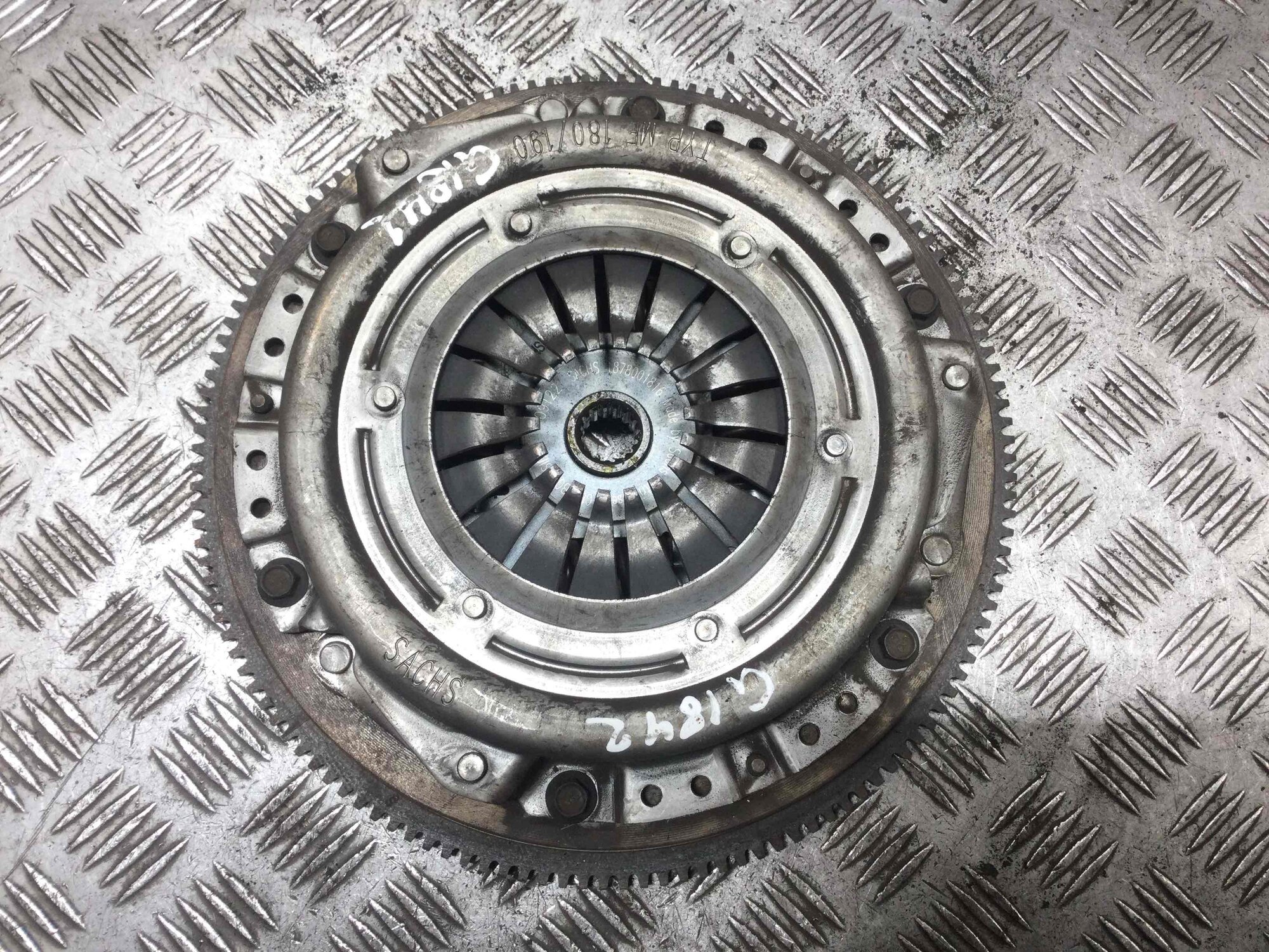 Б/У Маховик Ford Fiesta 5 поколение (2001-2007) 2002 г.