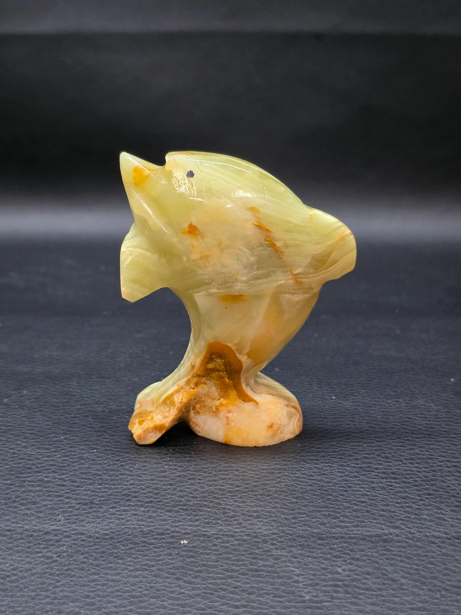 Статуэтка Дельфин оникс камень натуральный