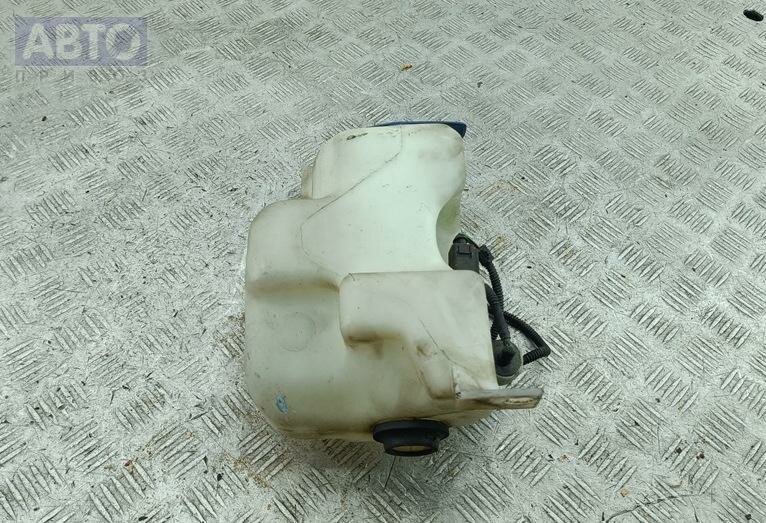 Бачок омывателя Volkswagen Golf-4