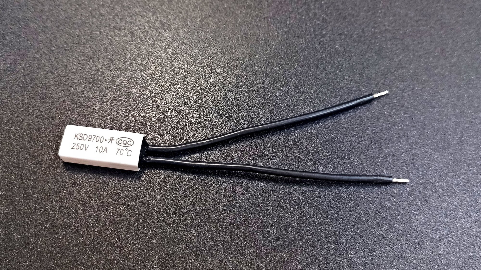 Термостаты ksd 9700cr 70NO 250v 10a керамические нормально открытые