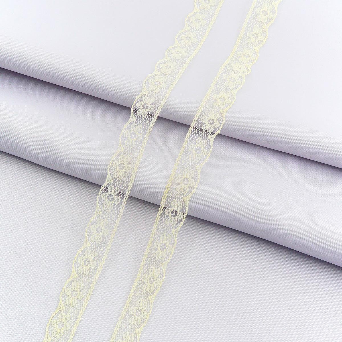 26763 Кружево капрон 136-1, 1,4см уп. 30м, 100% п/э, цв. молочный, 30 м