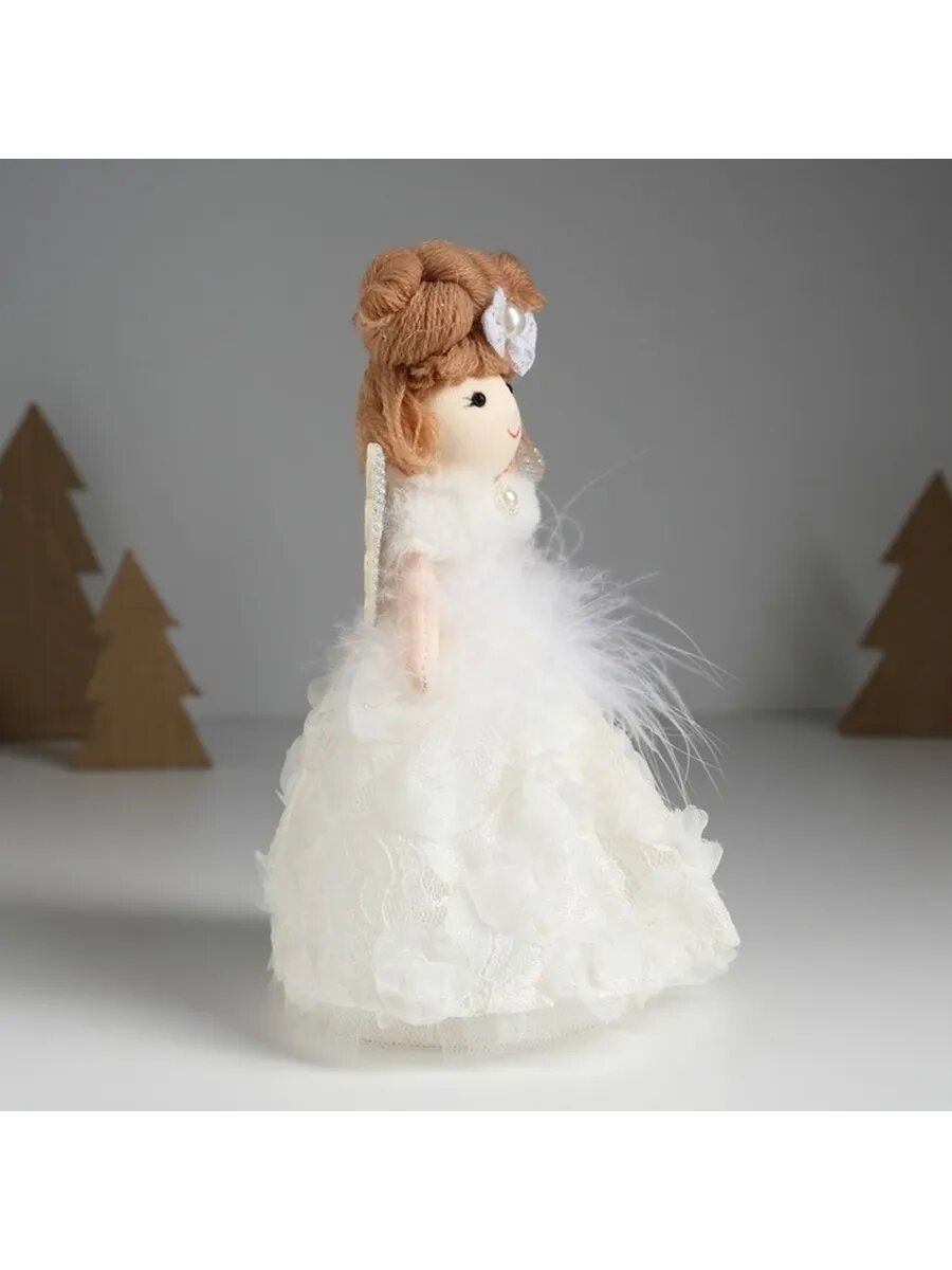 Интерьерная кукла-ангел в белом платье