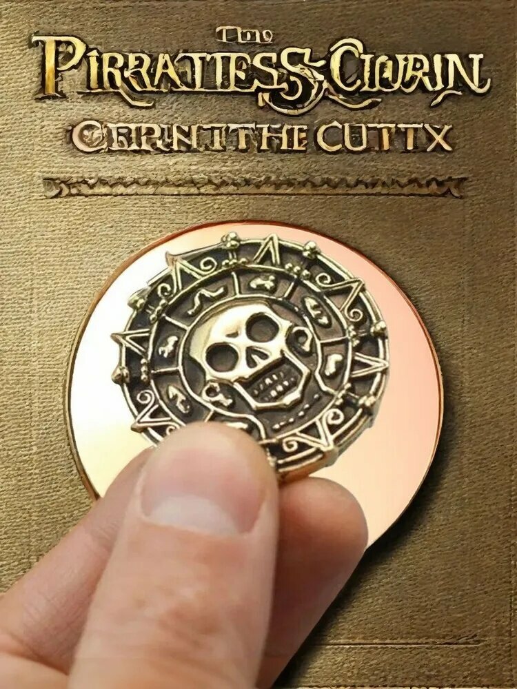 Золотой дублон пиратская монета Пираты Карибского моря