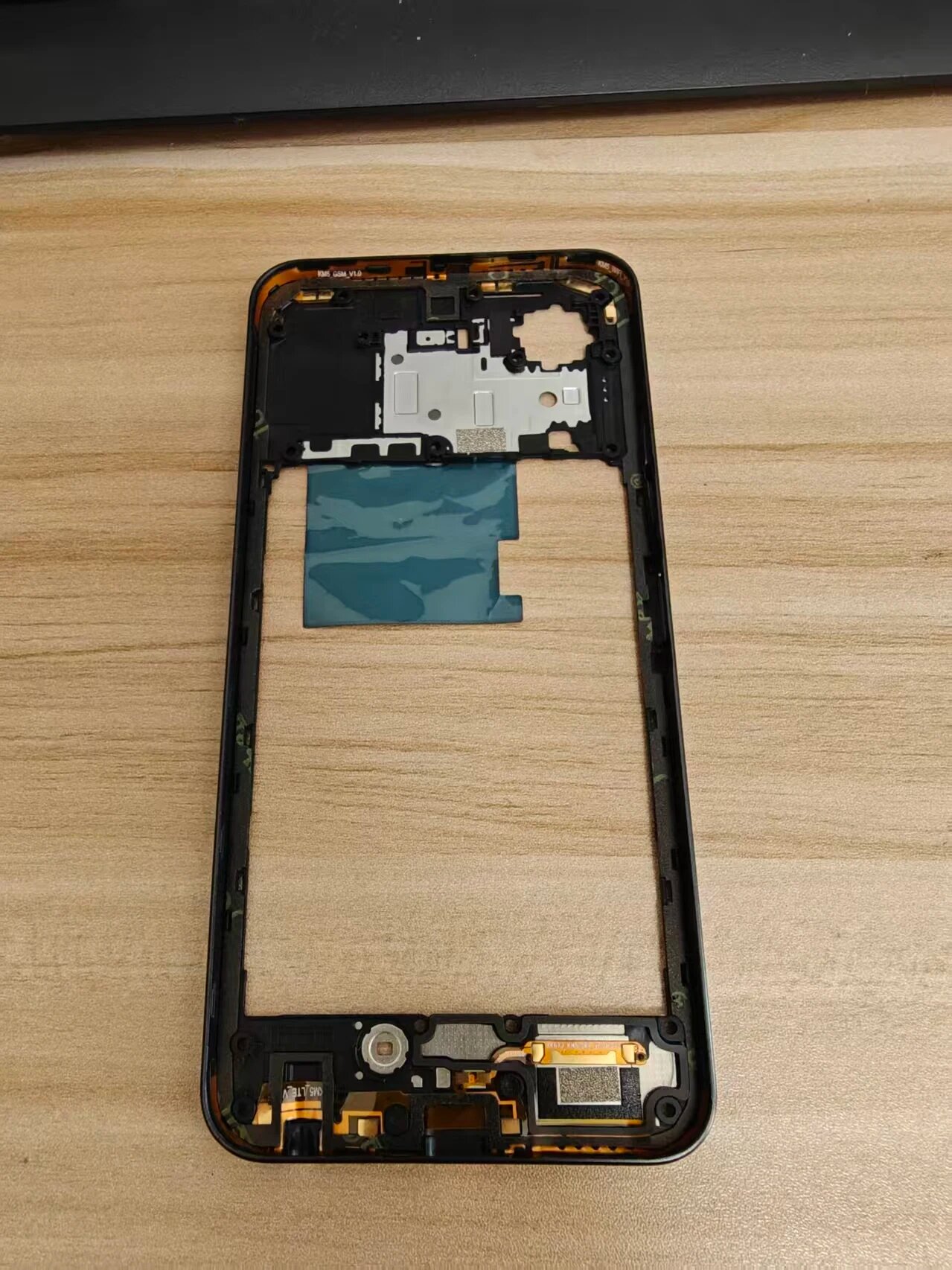 Рамка экрана, задняя крышка и средняя рамка подходит для Tecno Spark 40 Black Middle Frame