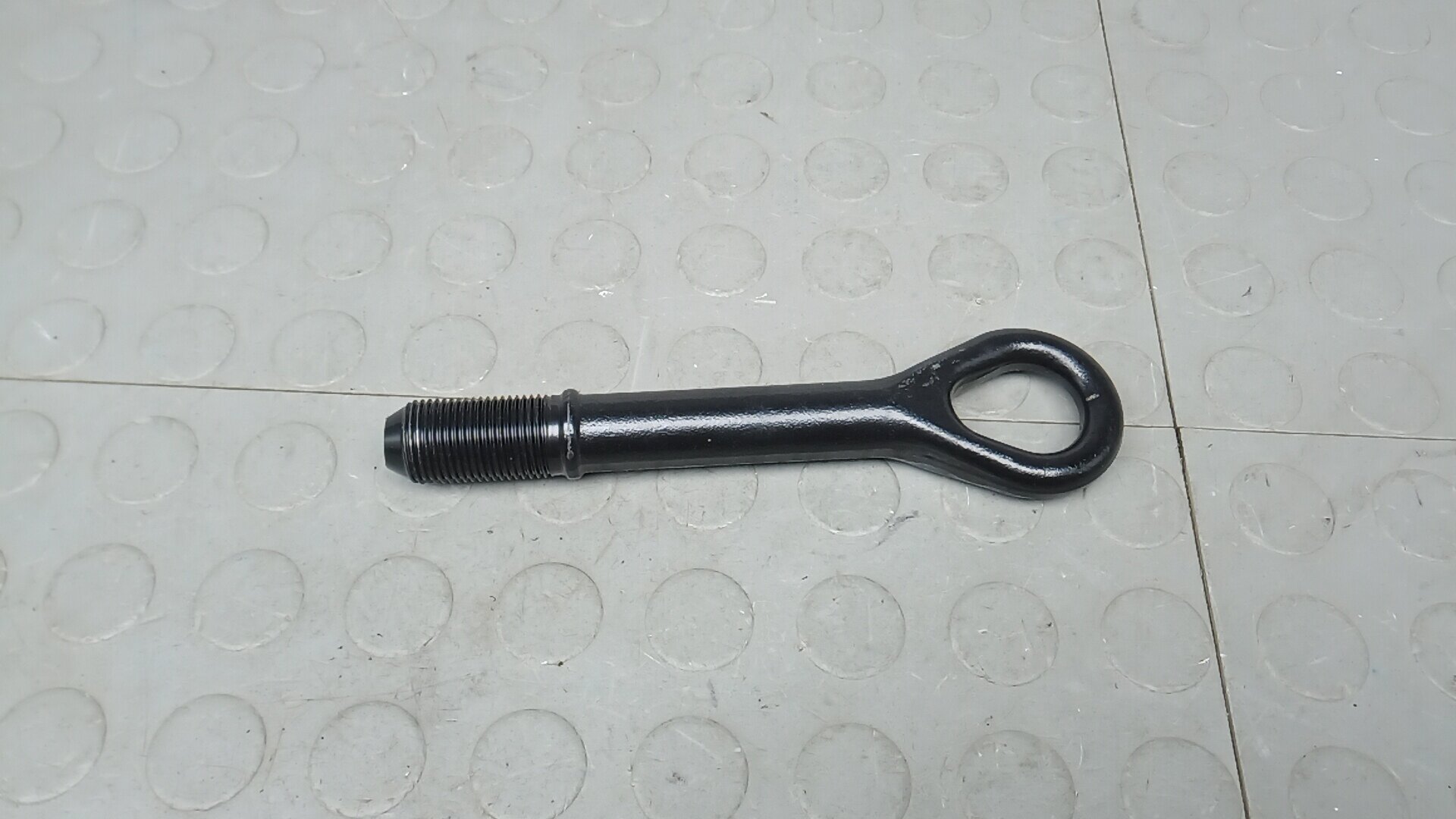 Крюк буксировочный TOYOTA RAV 4 CA40