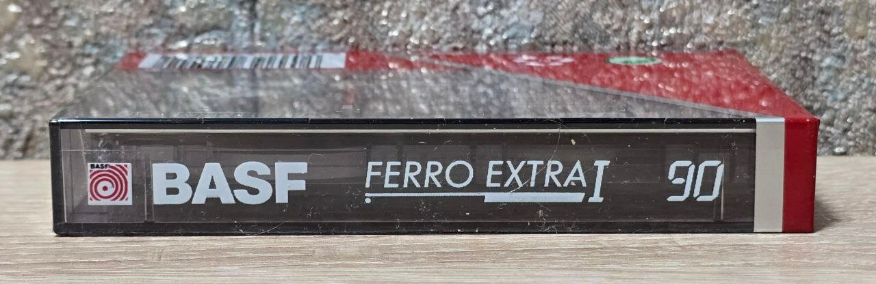 Аудиокассета BASF Ferro Extra I стекло — фото 1