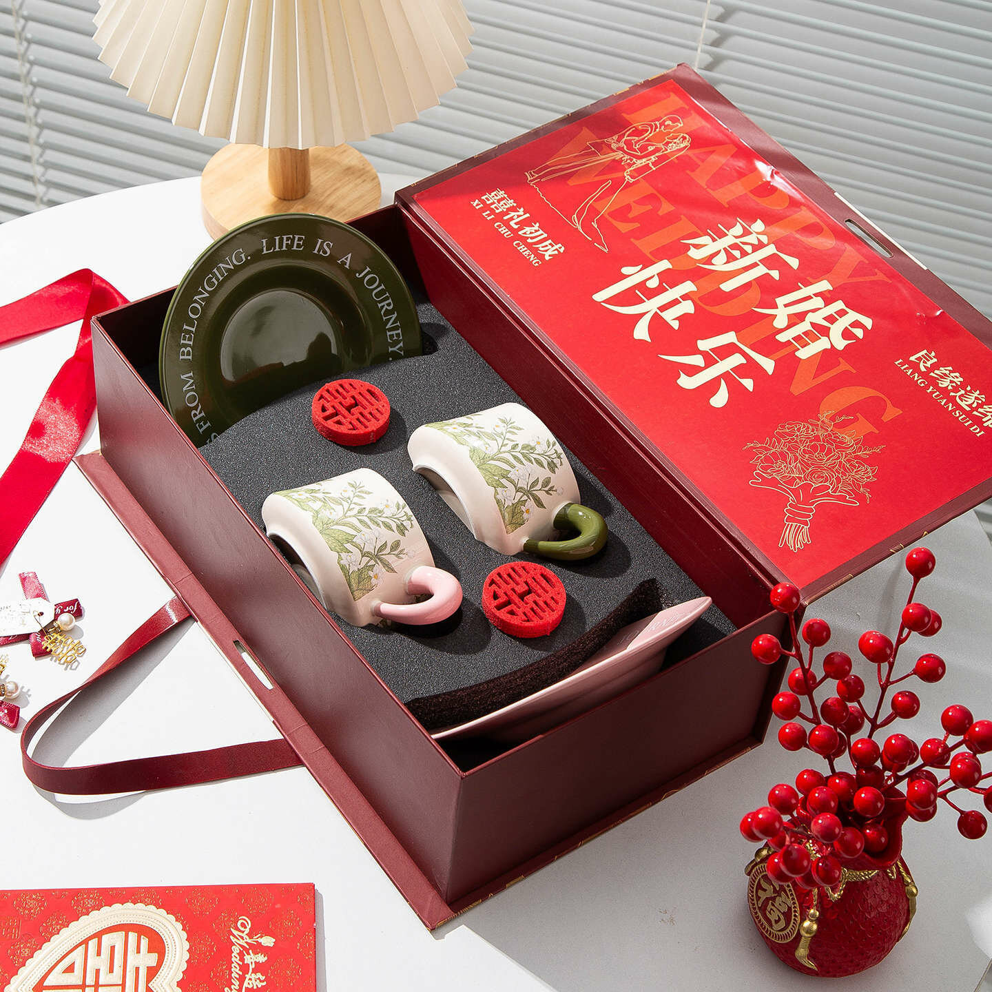 Винтажный керамический набор кофейной чашки и блюдца, идеально подходящий в качестве подарка на свадьбу, помолвку, новоселье или день рождения для мужчин и женщин.