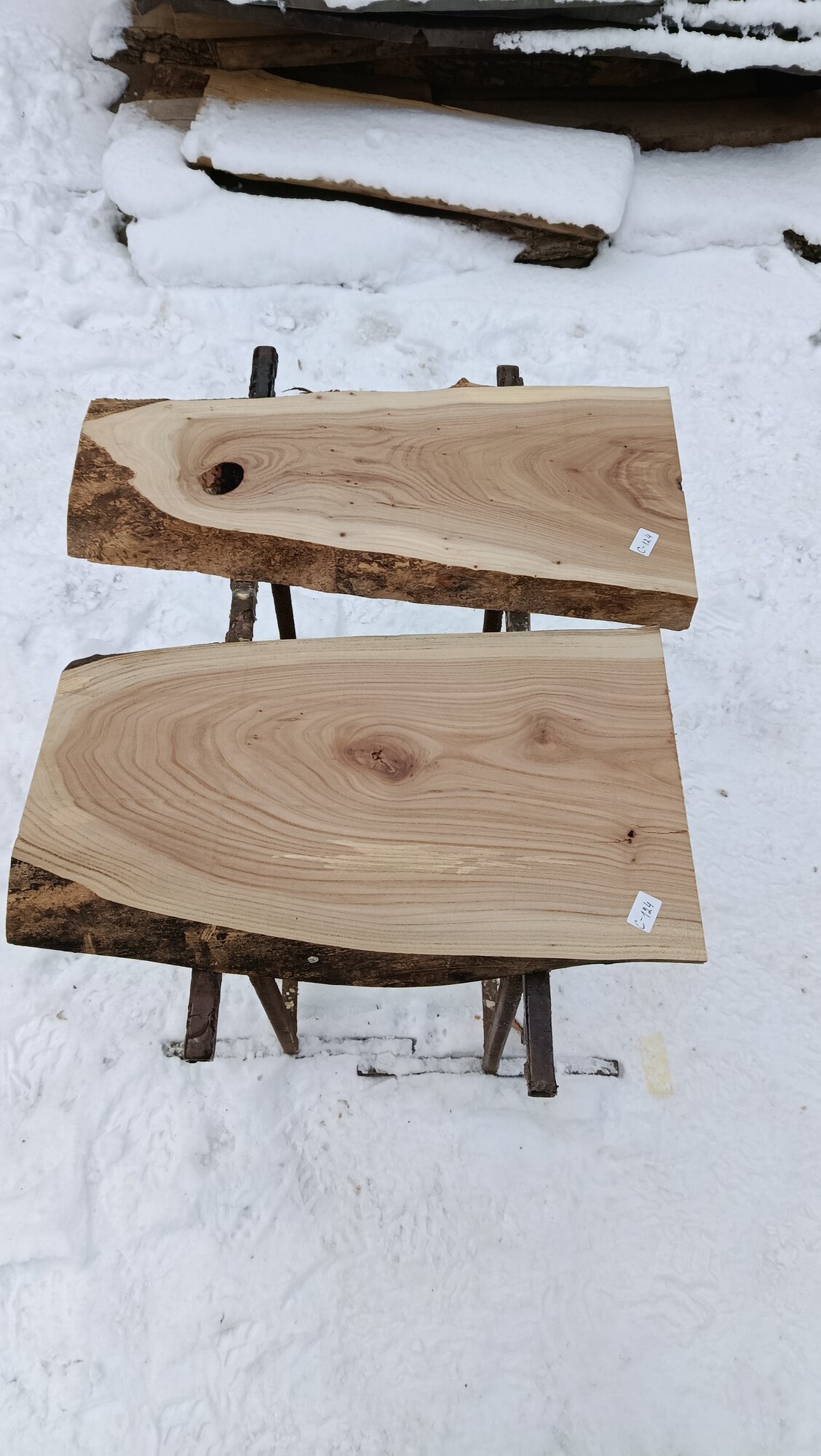 Слебы из массива карагача 550х300х35мм,600х240х35мм(С124), комплект из 2-х досок из массива дерева
