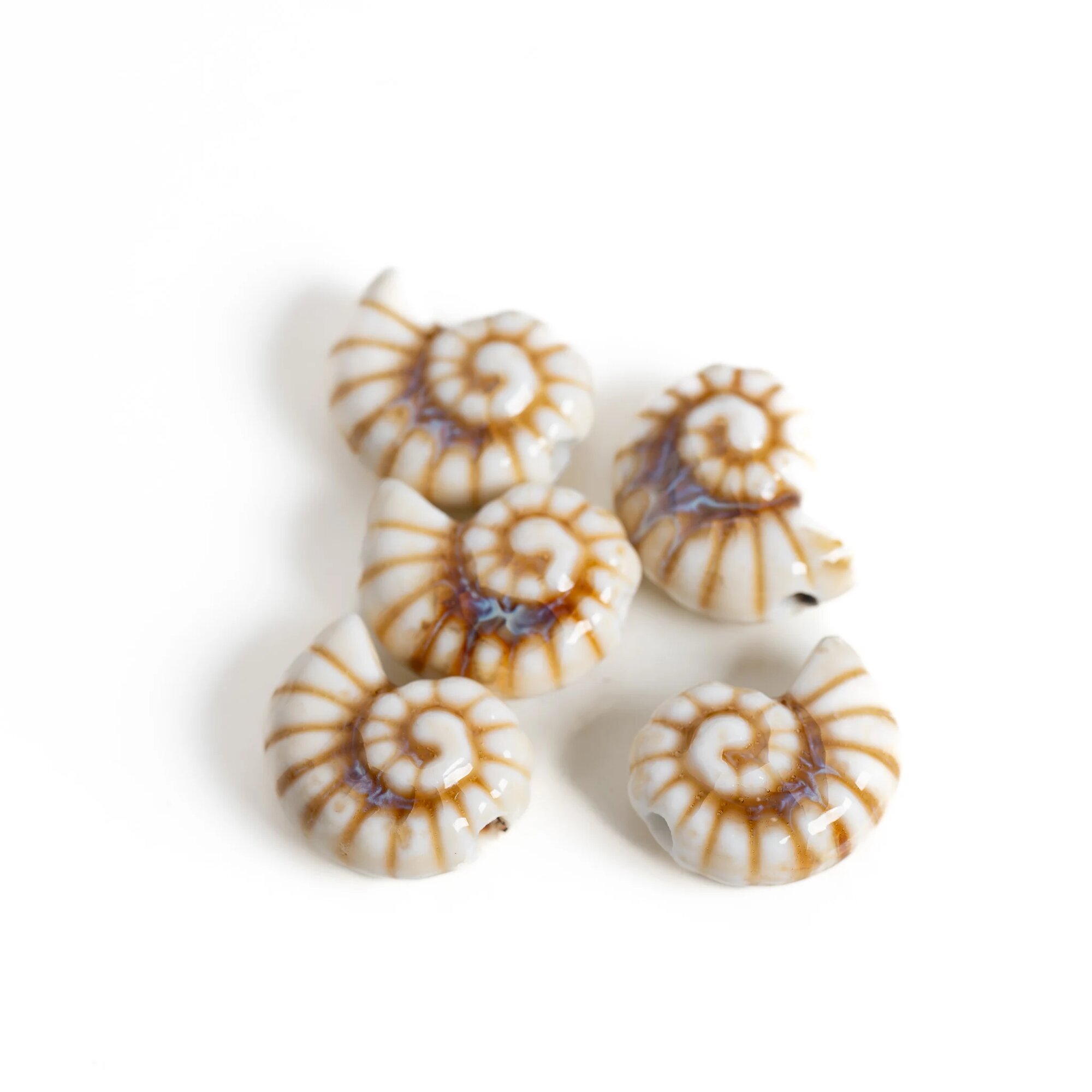 Керамические бусины-раковины Midofare 20шт. Белый, 5pcs-20mm-XN0837