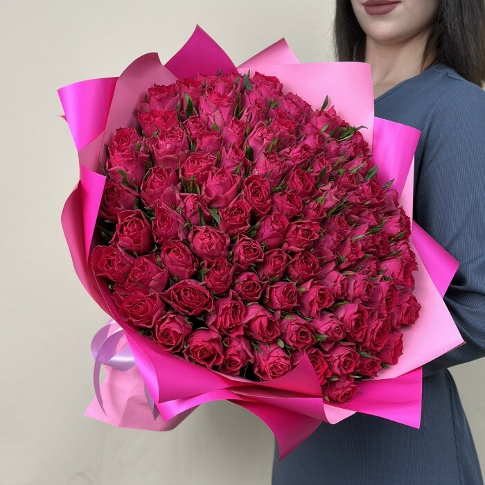 101 Малиновая роза Такаци 40 см