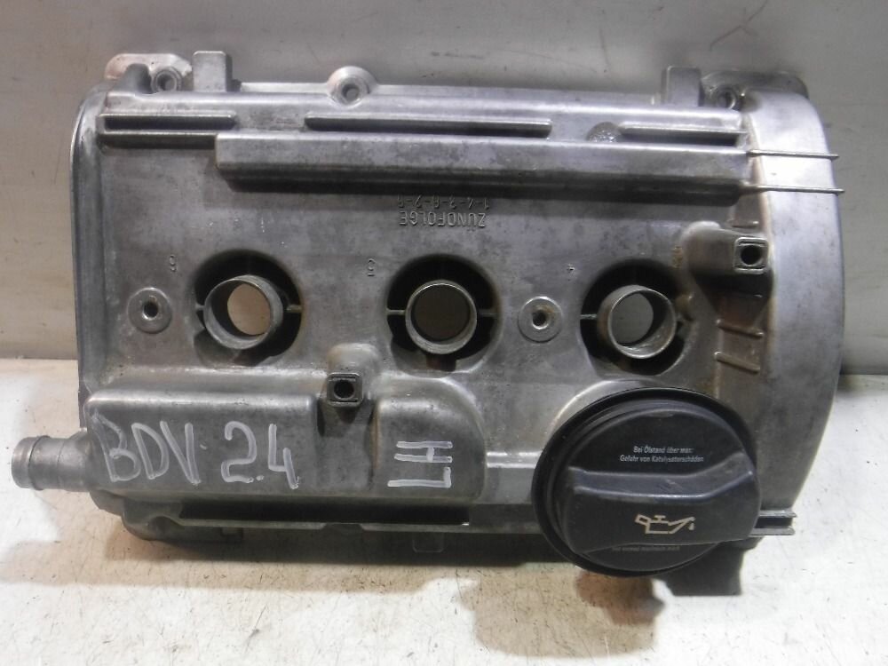 Крышка головки блока левая Audi A4 B5