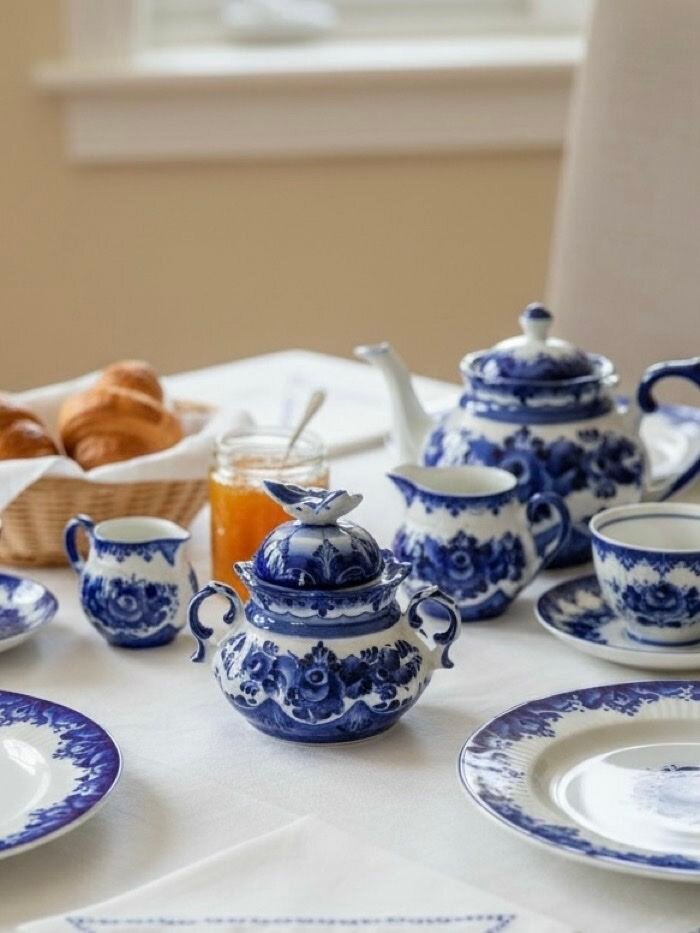 Сахарница "Цветы", фарфор, ручная роспись, 350мл, гжель, подходит для посудомойки