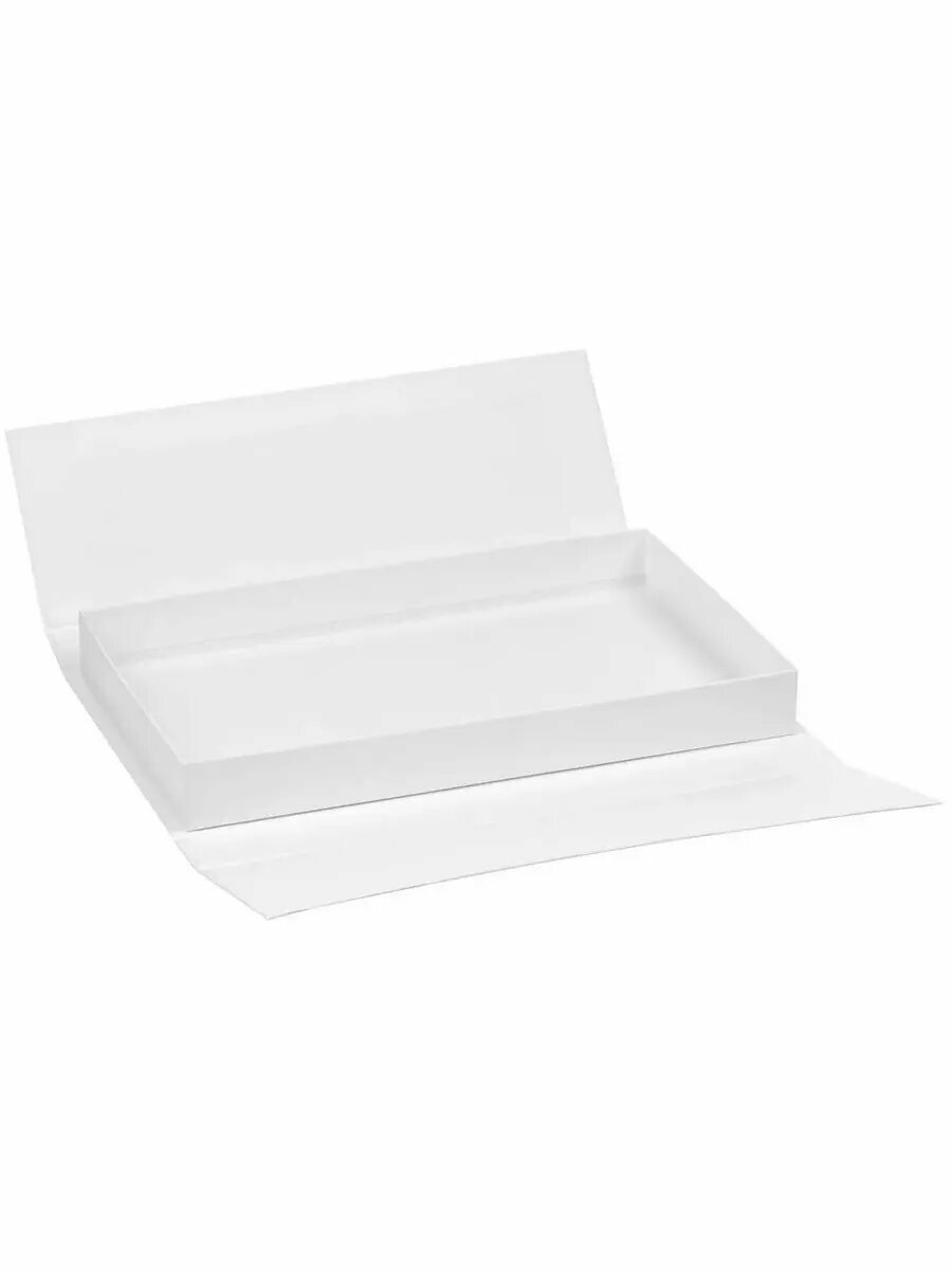 Элегантная белая коробка с магнитами