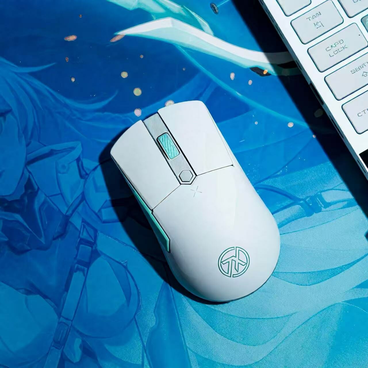 Игровая мышь ASUS TUF Gaming Mini, Wireless Tri-Mode, Symmetrical, 12000DPI, RGB, Moonlight White