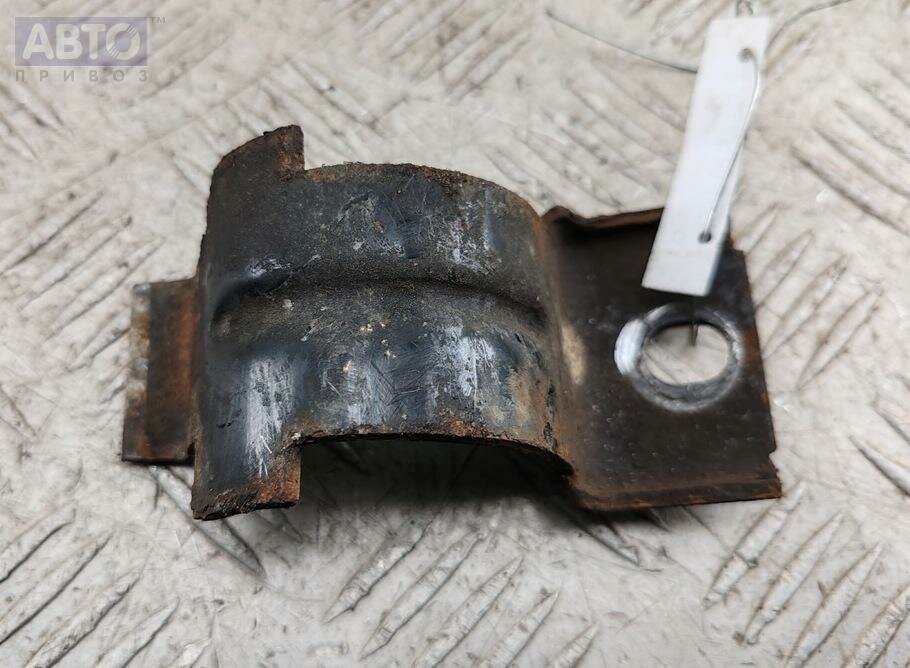 Крепление втулки стабилизатора переднего Chrysler Voyager (2001-2007)