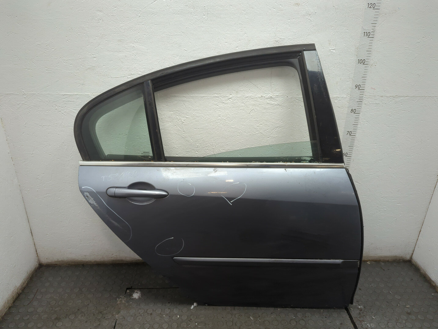 Дверь боковая (легковая) правая задняя Renault Laguna 3 Б/У