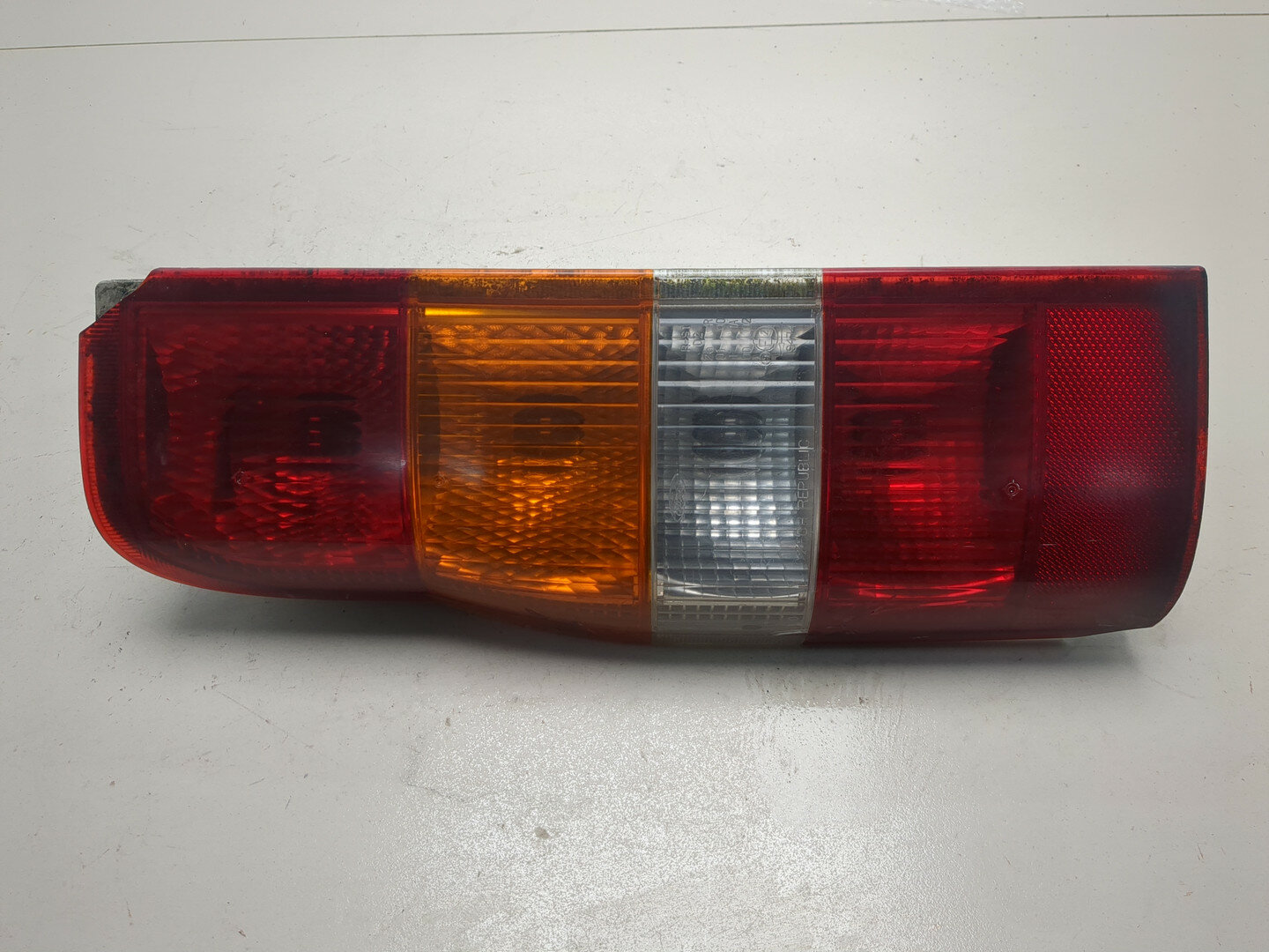 Фонарь (задний) левый Ford Transit Б/У