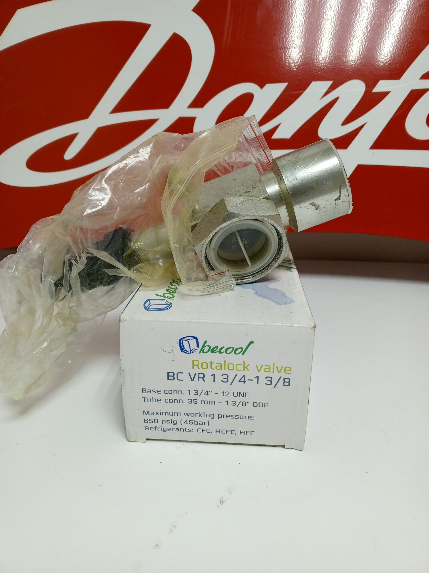 Запорный вентиль Rotalock BC-VR-1 3/4-1 3/8 N Запорный вентиль