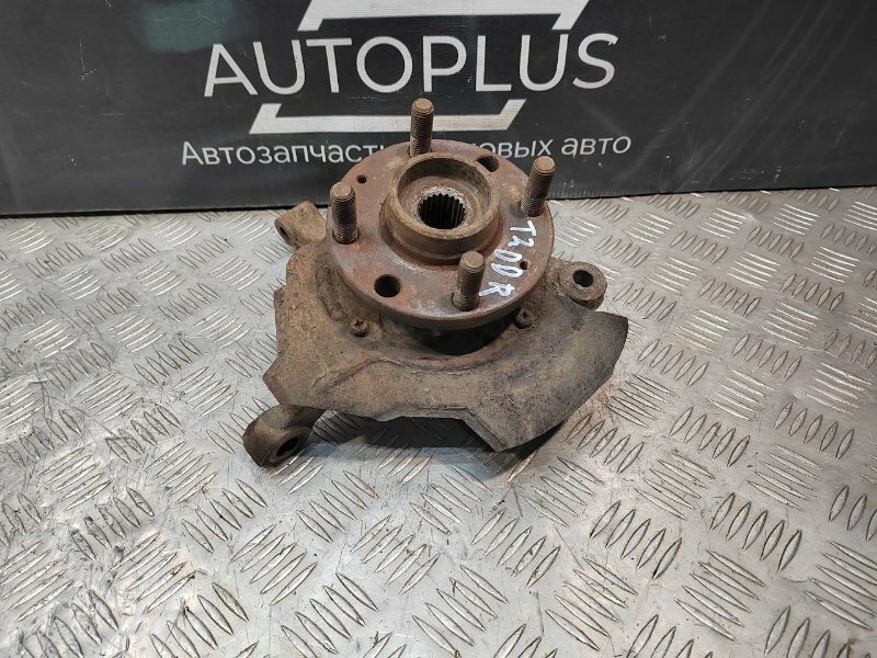 Поворотный кулак со ступицей Правый Передний Chevrolet Aveo (1.4 F14D3) Б/У с пробегом Арт. 5884
