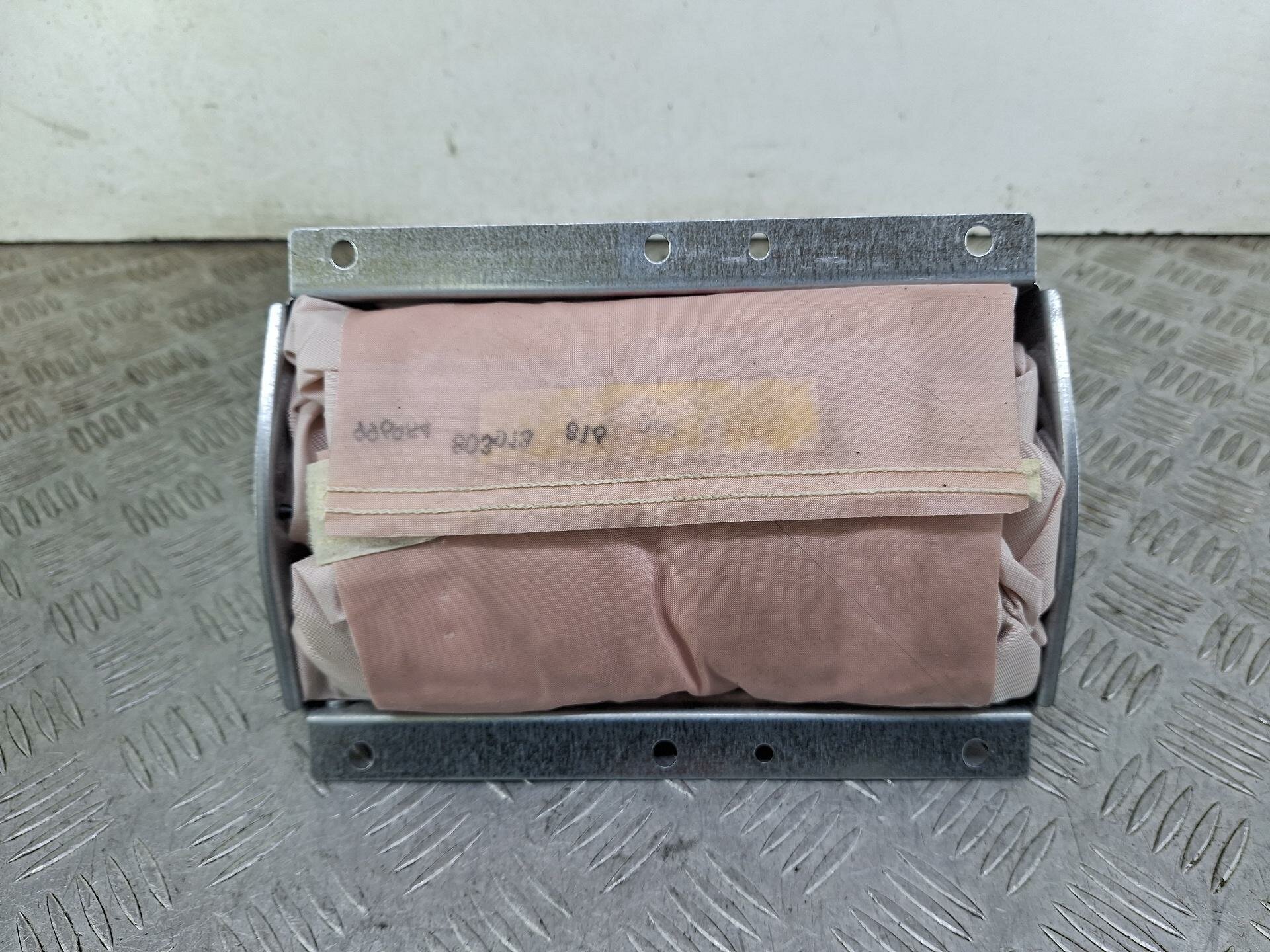 Подушка безопасности пассажира Volvo V70 2 2001 9191928