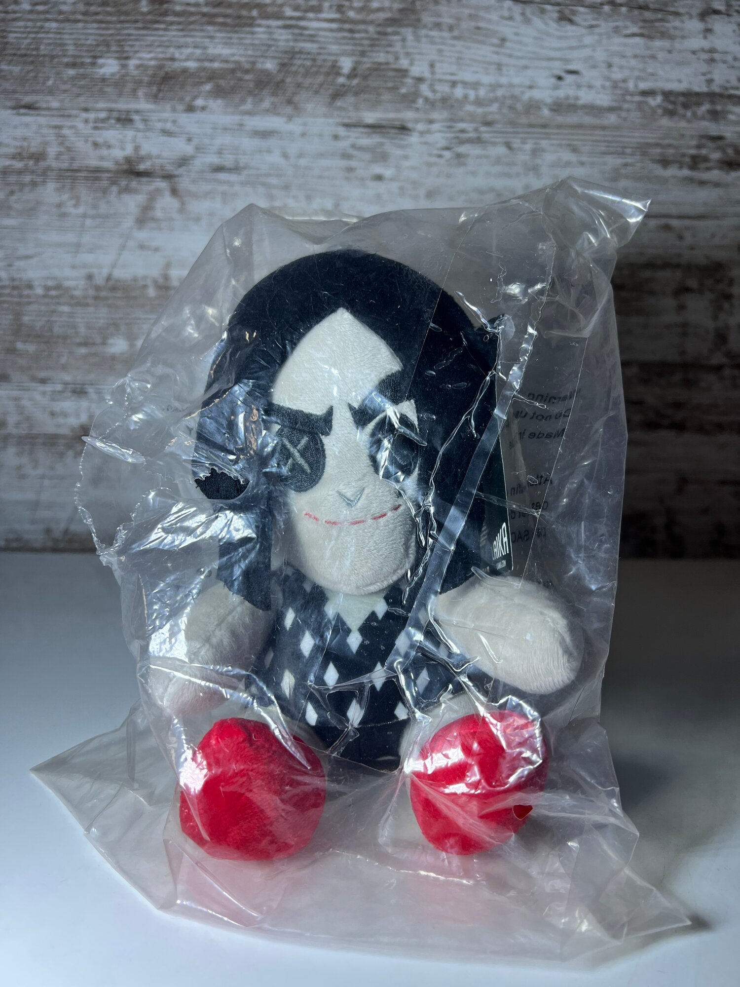 Фигурка Плюшка другая мама из Коралина, Coraline, 18 см от Kidrobot