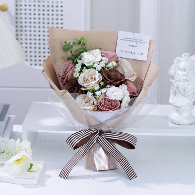 Букет "Танабата" Aida, роза, мыльный цветок, пробуждающийся, гвоздично-коричневый