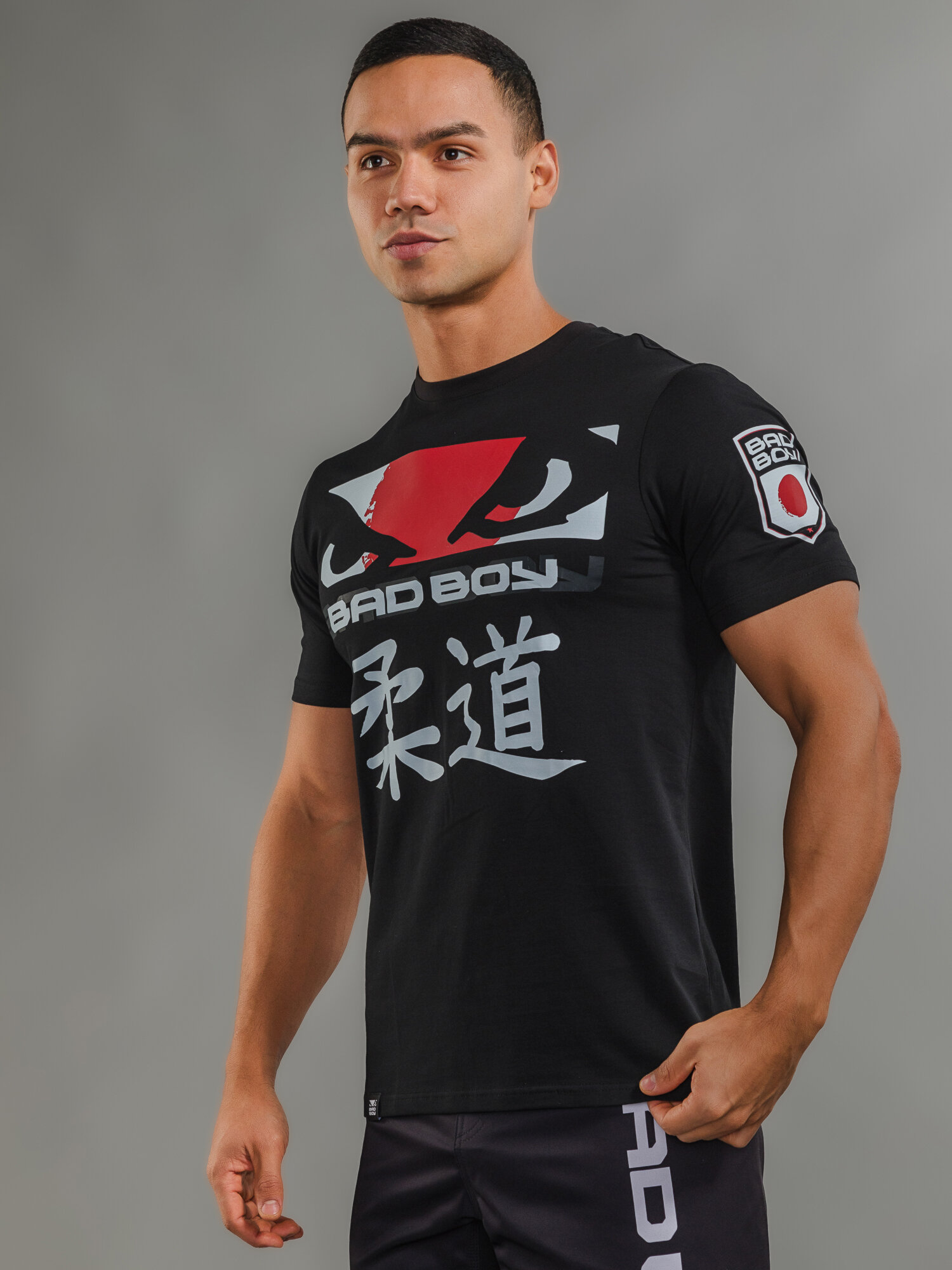 Футболка спортивная