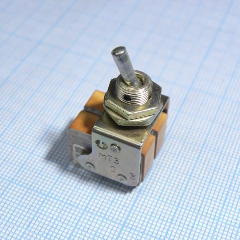 Переключатель тумблерный с фиксацией МТ3, 3А-250В, ON-ON, двухполюсный, 1шт