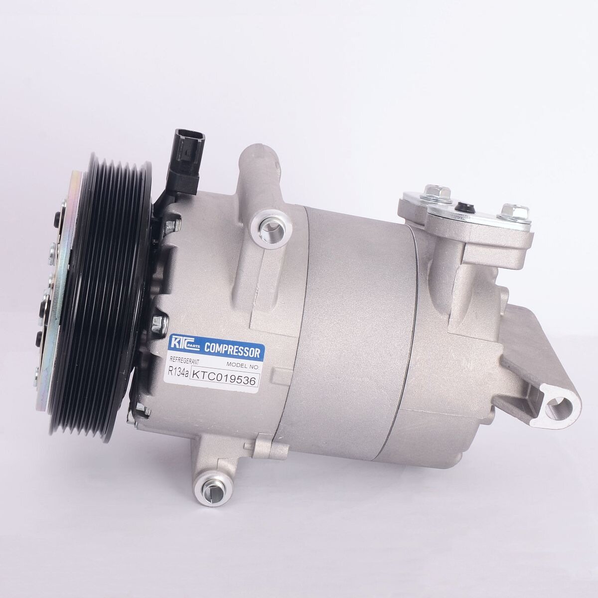 Компрессор Peugeot Boxer Ford Transit Fiat Ducato 6C1119D629AA 6PK (019536)