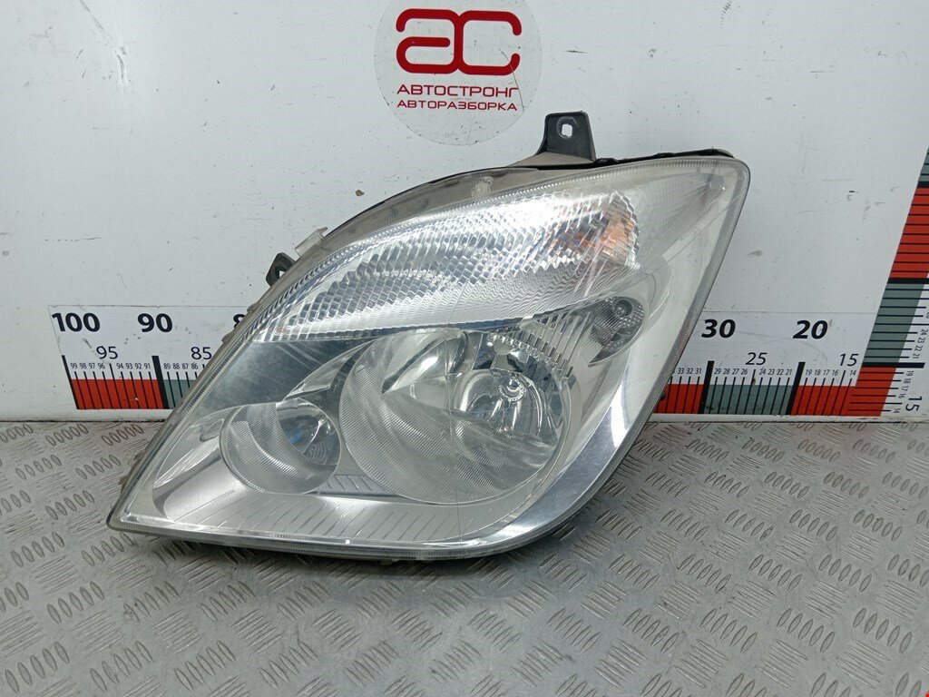 Фара левая Mercedes Sprinter 2 (W906) A9068200161 арт. 2232065
