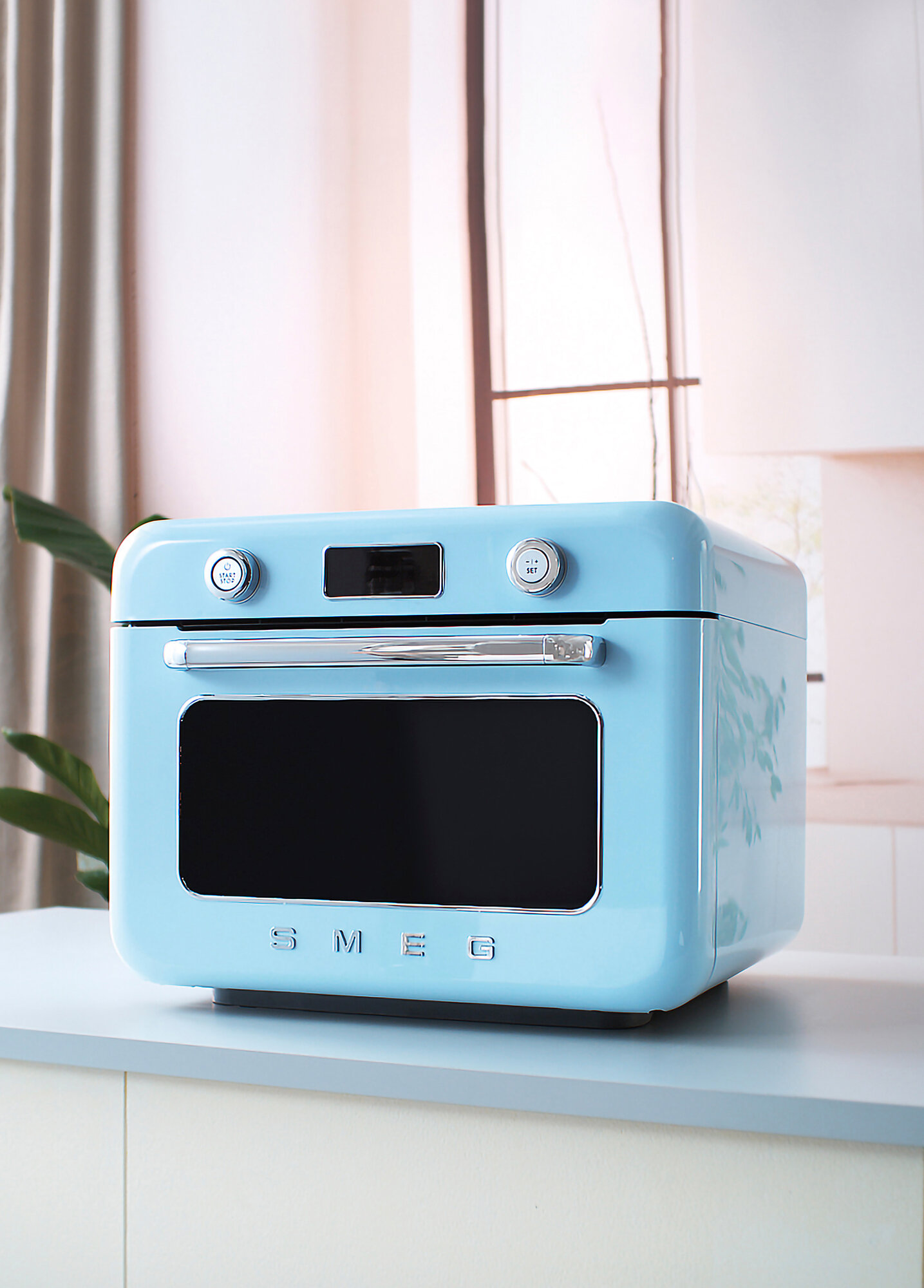 Мини-печь Smeg COF01PBEU, голубая, ретро стиль, 3 режима, 1800Вт, 30 литров