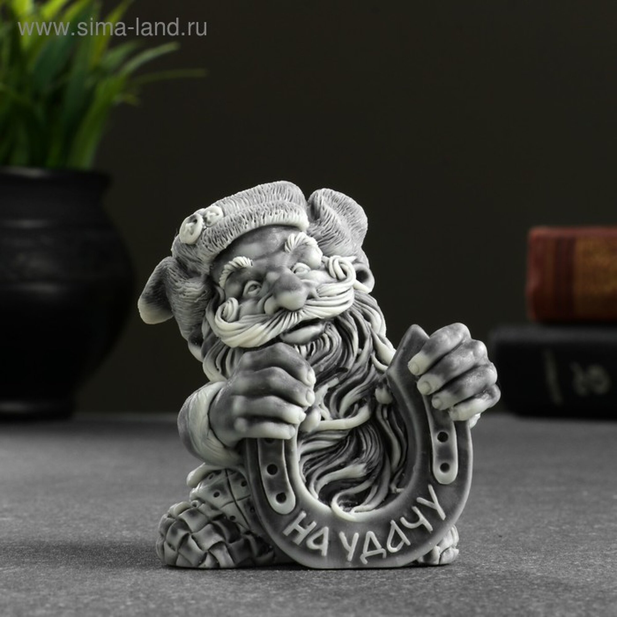 Фигурка Сувениры из мраморной крошки «Домовой с подковой», мраморная крошка, 6,5 см, серая