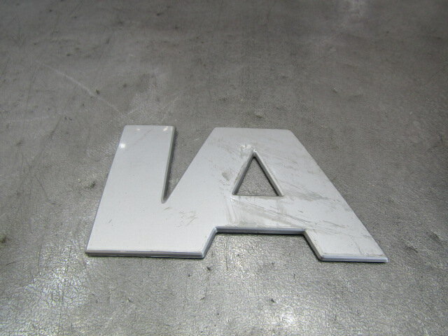 Элемент эмблемы букв "IA" Scania 6-series