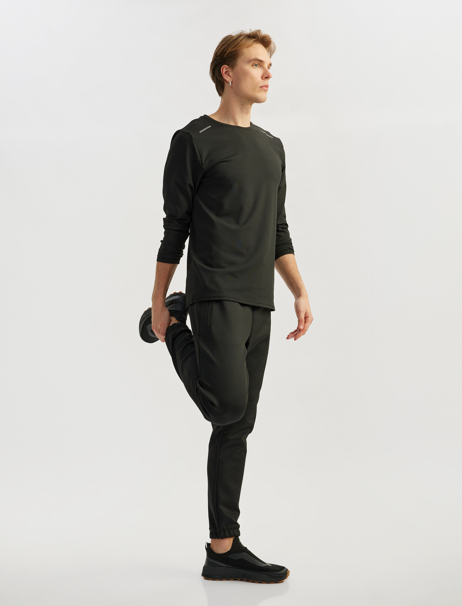 Брюки спортивные